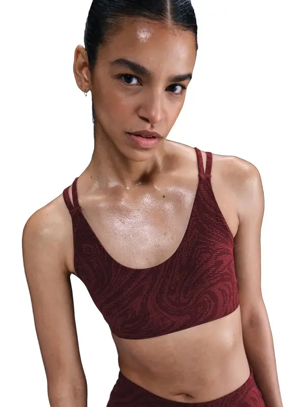 Nike Zenvy Light-support Padded Printed Sports Bra - Red