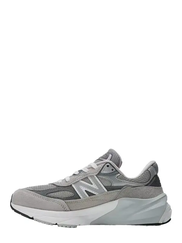 NEW BALANCE 990 V6 Sneakers - Grey