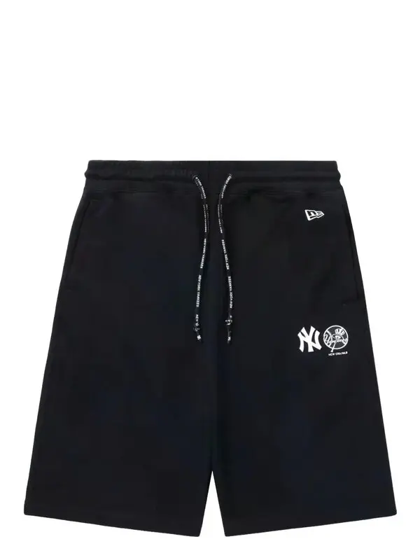 New Era Logo-patch Shorts - Black