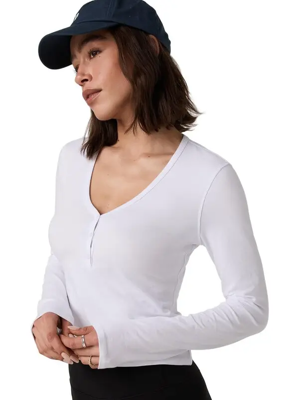 Vuori Long Sleeve Tuvalu Henley - White