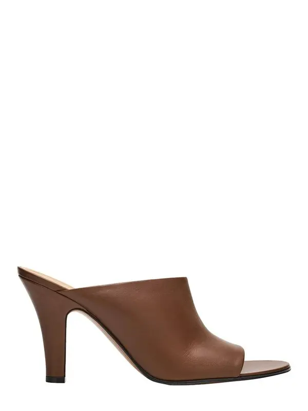 THE ROW Signum Leather Mules - Mousse