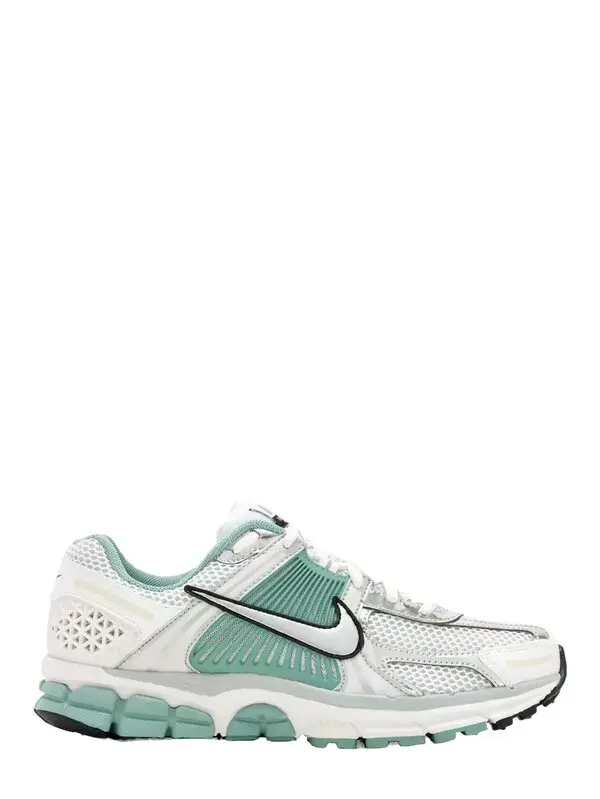 Nike Vomero Low-top Sneakers - White