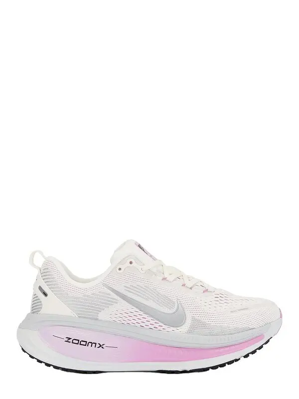 Nike Vomero 18 Sneaker - Sail  Metallic Silver  Doll  & Beyond Pi