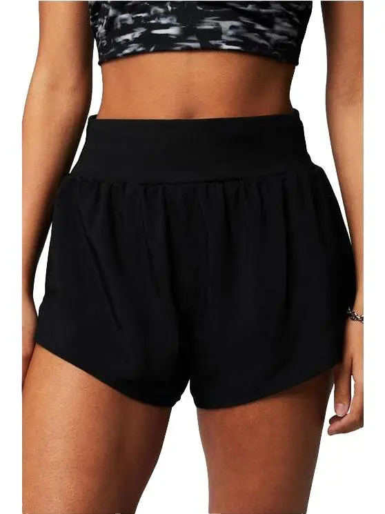 FABLETICS 3" Sun Chaser Short - Black