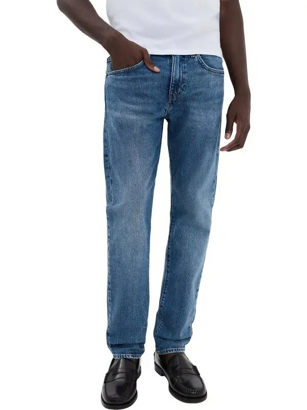 LEVI'S 502 Taper Jeans - A Step Ahead