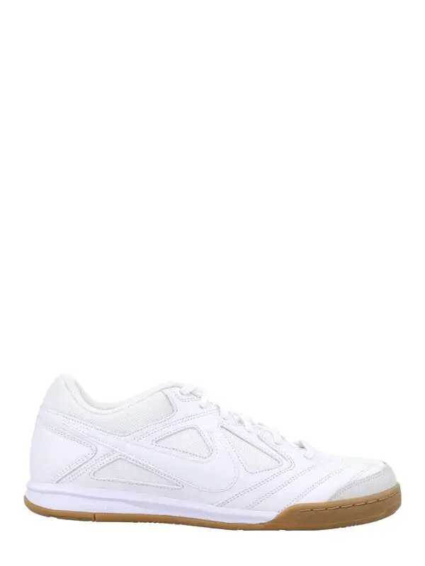 Nike Lace Up Sneakers - White