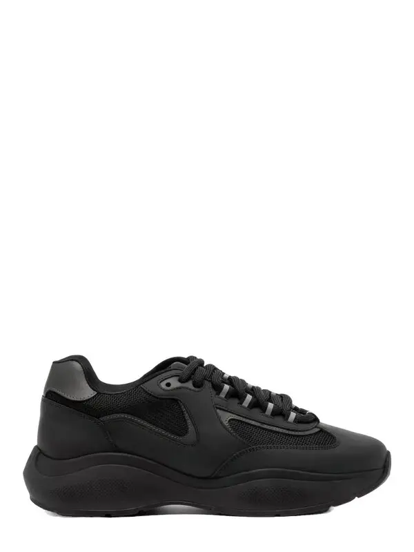 CLEENS Podium Sneakers - Black