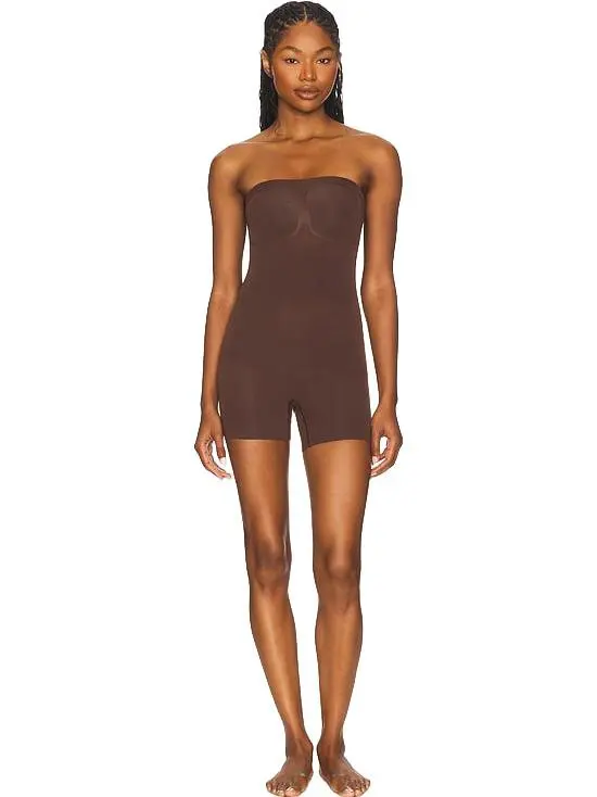 SKIMS Seamless Sculpt Strapless Shortie Bodysuit - Cocoa