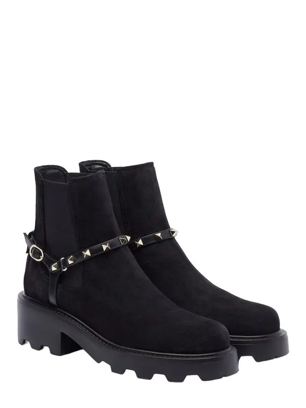Valentino Garavani Rockstud 55 Suede Ankle Boots - Black