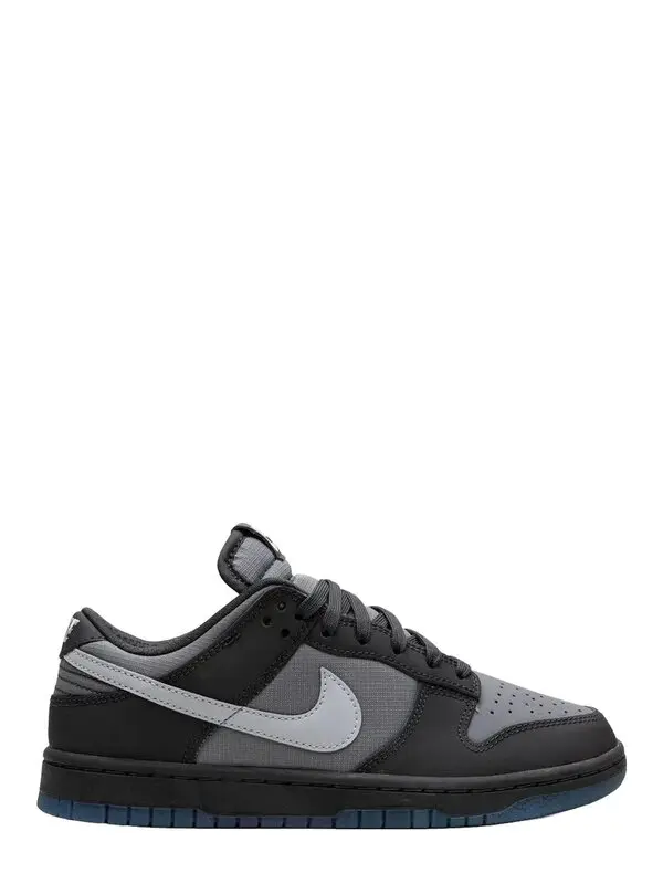 Nike Dunk Low Sneakers - Black