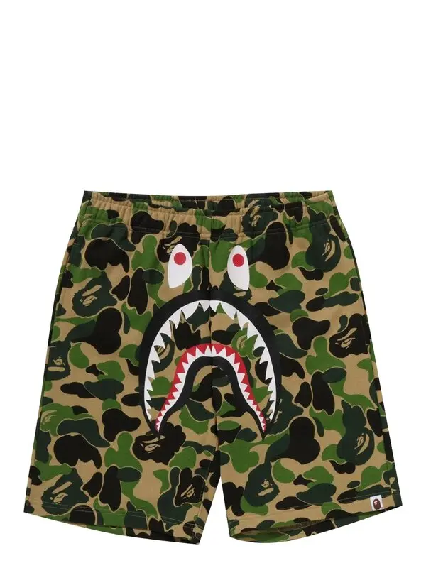 A BATHING APE Abc Camo Shark Sweatshorts - Green