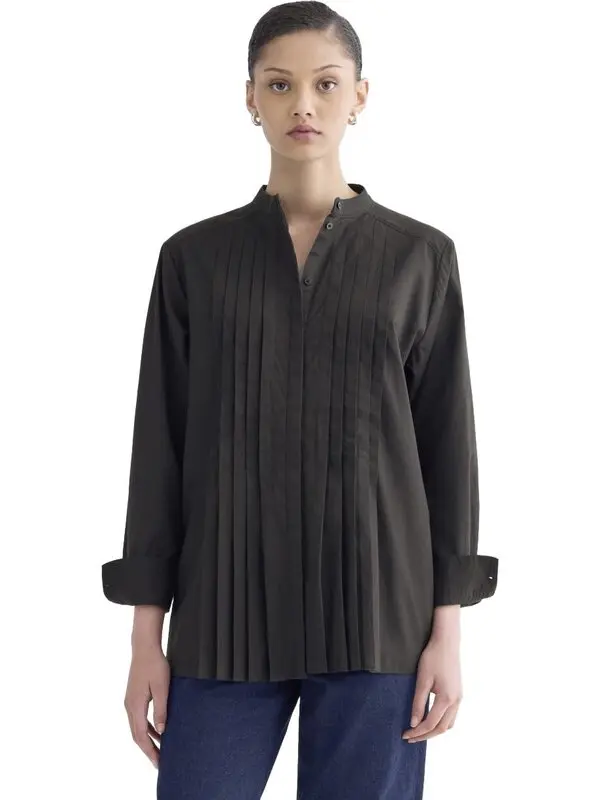 Everlane Pleated Shirt In Silky Cotton - Black
