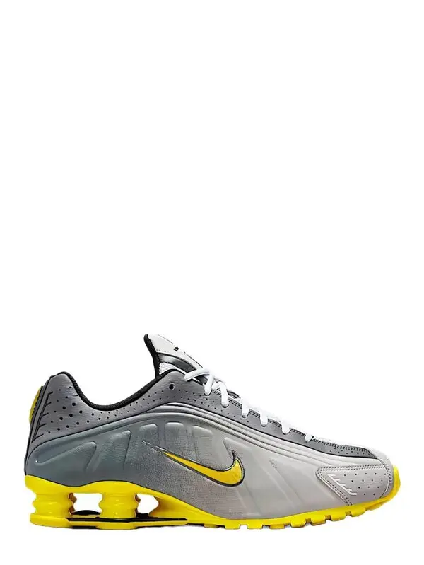 Nike Shox R4 Sneakers - Grey