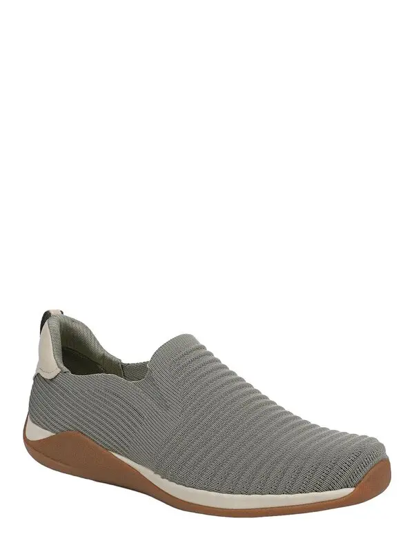 RYKA Era Slip-on Sneaker - Vetiver Green