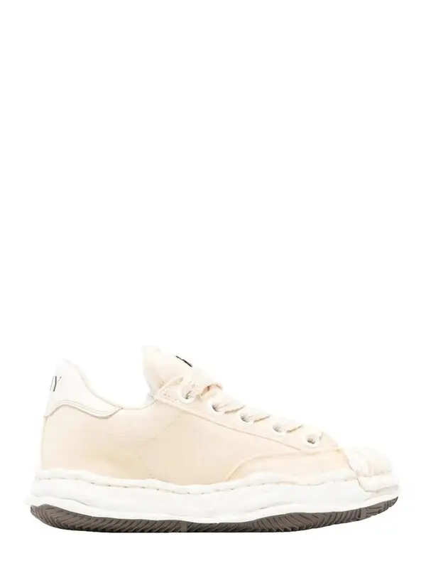 Mihara Yasuhiro Blakey Puffer Low Top Sneakers - White