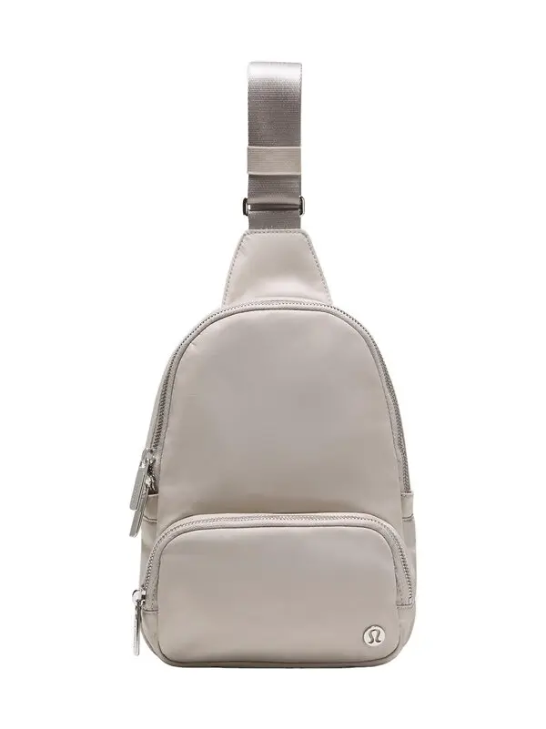 Lululemon Everywhere Sling Bag 4.2l - Downtown Tan/silver