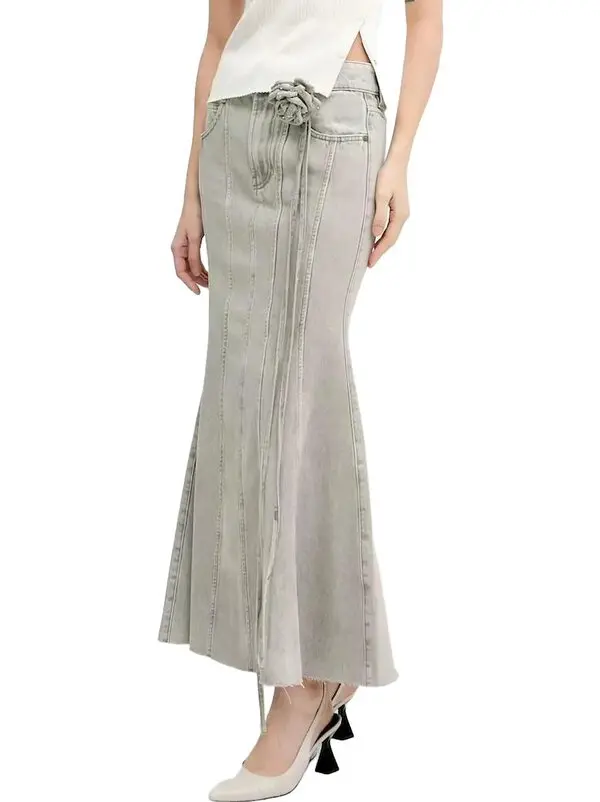 Miss Sixty Fishtail Hem Skirt With Rose Embellishment - Grey