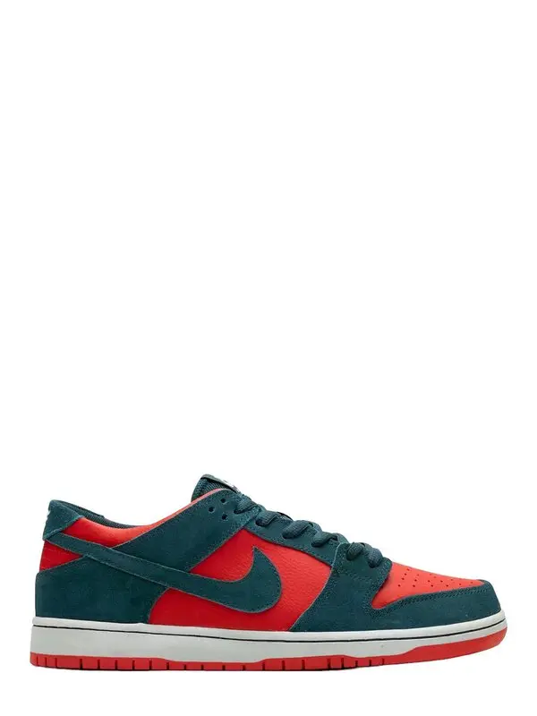 Nike Zoom Dunk Low Pro Sneakers - Red