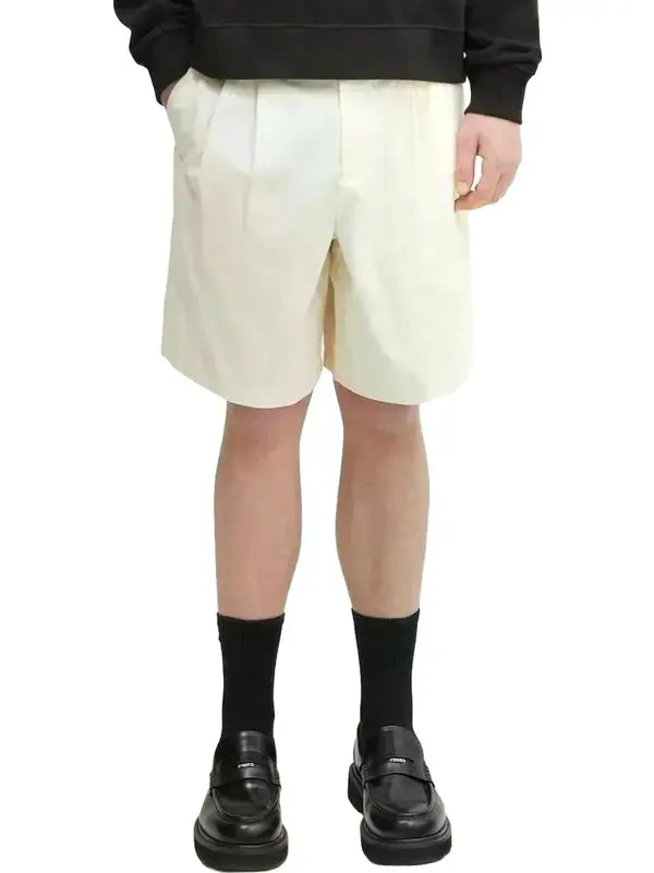 Fred Perry Pleated Shorts - Neutrals