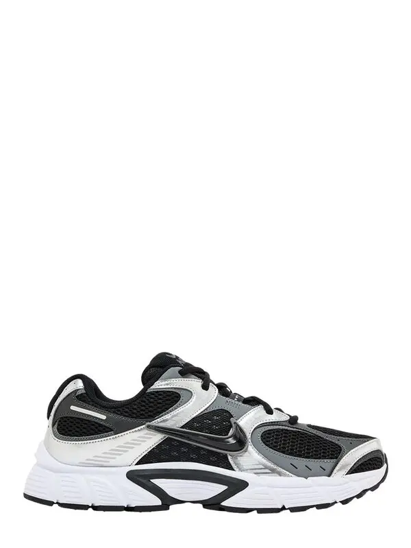 Nike V5 Rnr Sneakers - Black