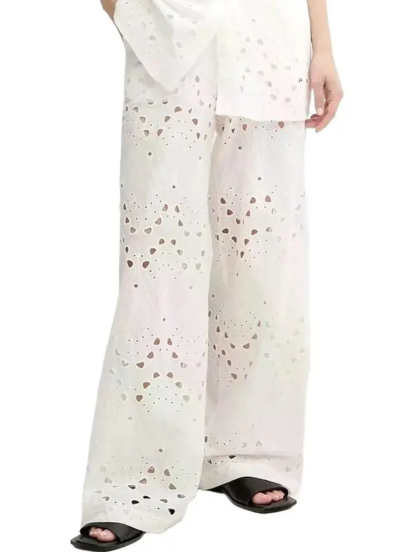 GESTUZ Eyelet-embroidery Straight Trousers - White