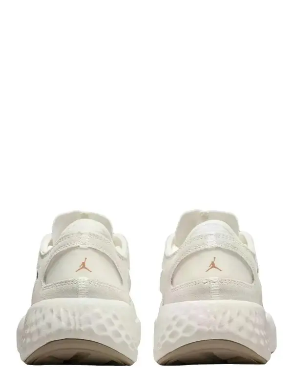 JORDAN Delta 3 Low Trainers - Neutrals
