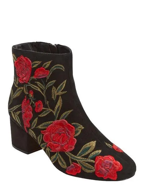 COMFORTVIEW The Sidney Bootie - Black Embroidery