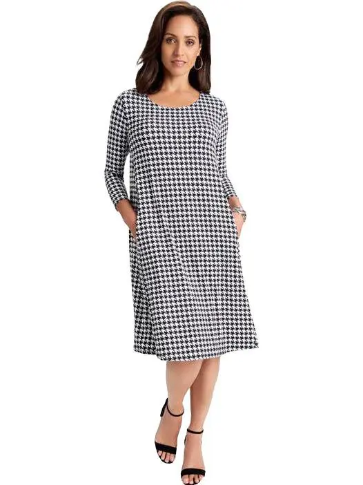 JESSICA LONDON Stretch Knit T-shirt Dress With Three-quarter Sleeves - White Houndstooth