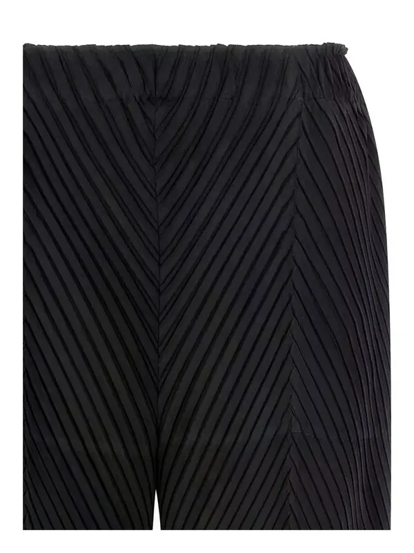 Issey Miyake Chevron-pleating Trousers - Black