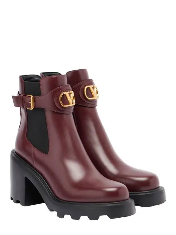 Valentino Garavani Vlogo Signature 90 Leather Ankle Boots - Burgundy
