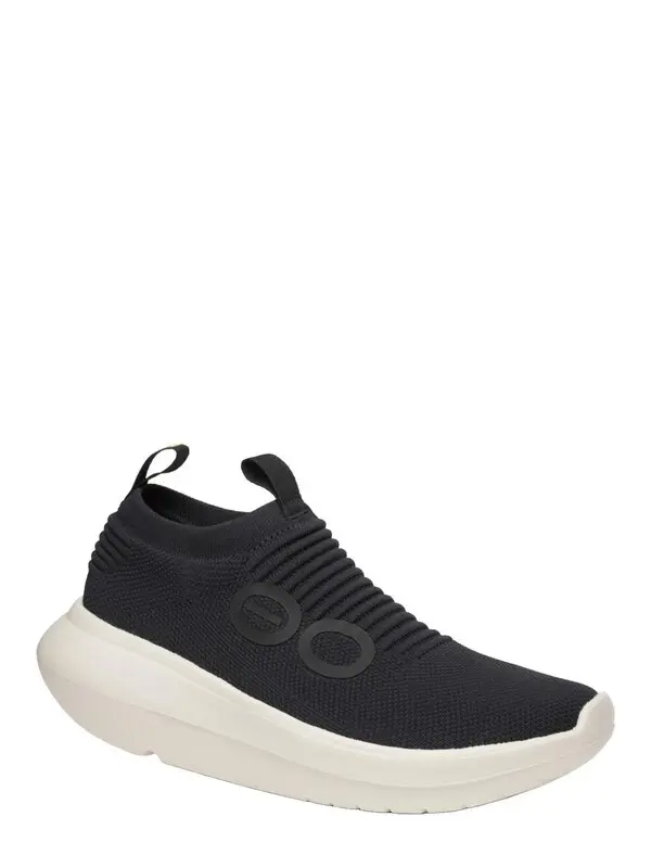OOFOS Oomy Zen Slip-on Sneaker - Chalk Black