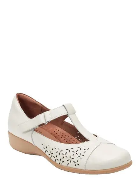 ROCKPORT COBB HILL Chrowen T-strap Wedge Pump - Ivory