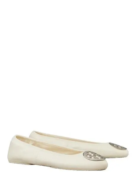 Tory Burch Reva Travel Ballet Flat - Light Cream/silver