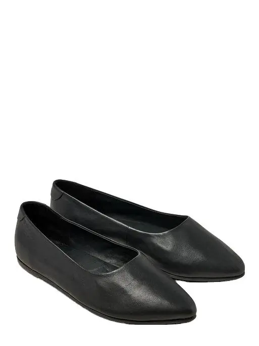 Beek Swoop Leather Ballet Flats - Black