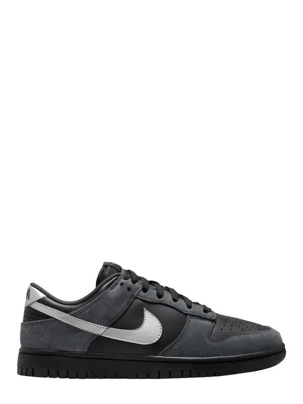 Nike Dunk Low Sneakers - Black