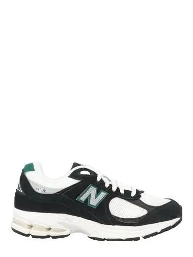NEW BALANCE 2002 Low-top Sneakers - Black