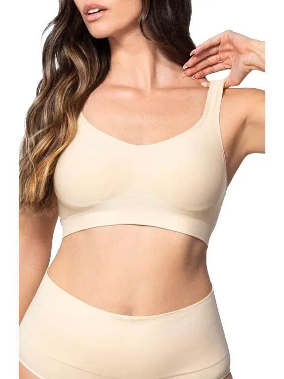 UNDEROUTFIT The Comfort Shaping Bra With Adjustable Straps - Sand