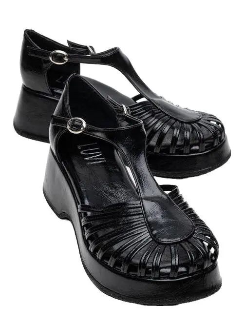 PROLOGUE SHOES Aniel Platform Wedge Sandal - Black Faux Leather