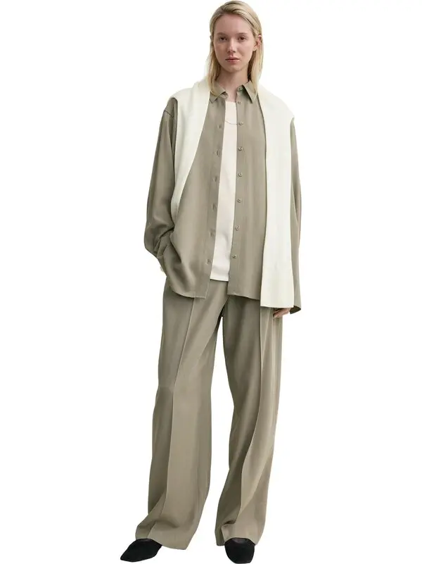 TOTEME Classic Tuxedo Shirt - Taupe