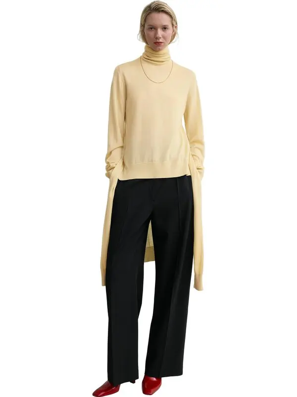 TOTEME Double-sleeve Turtleneck - Champagne