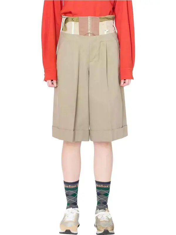Kolor Panelled Pleated Shorts - Neutrals