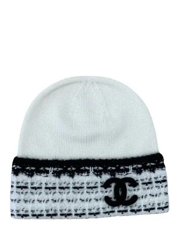Chanel Cc Logo Beanie - Black/white
