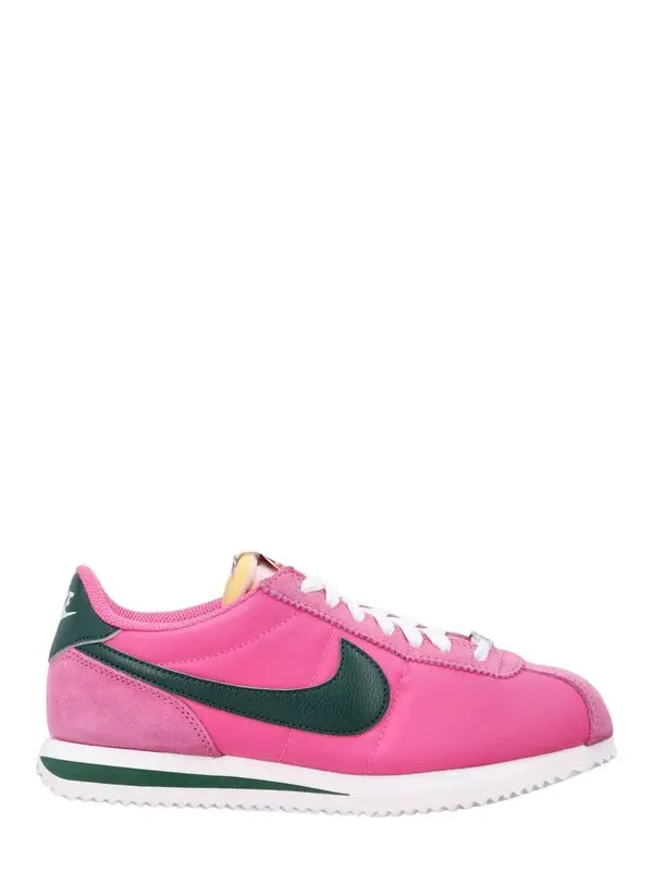 Nike Sneakers - Pink