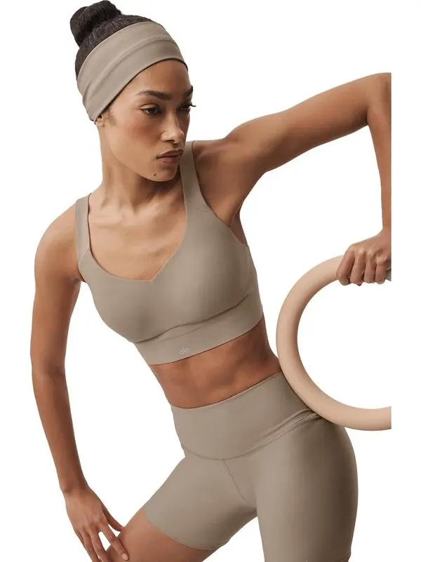 Alo Yoga Airlift Endurance High-impact Bra - Gravel