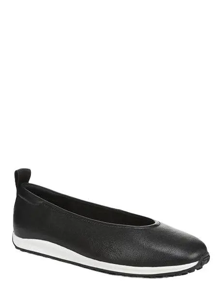 Naturalizer Carla Sport Flat - Black