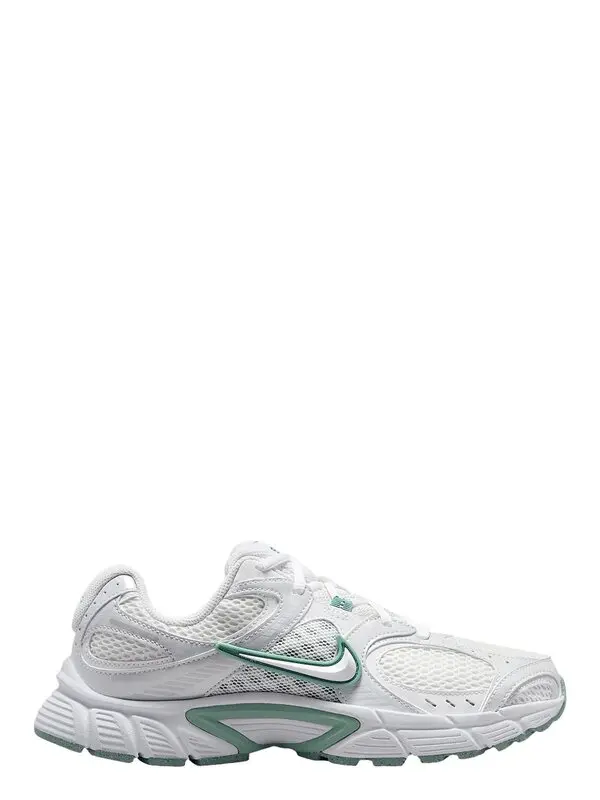 Nike V5 Rnr - White