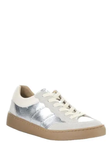 BOS. & CO. Missy Low Top Sneaker - Light Grey/silver