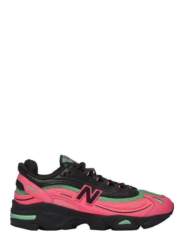 NEW BALANCE 1000in Sneakers - Black/pink
