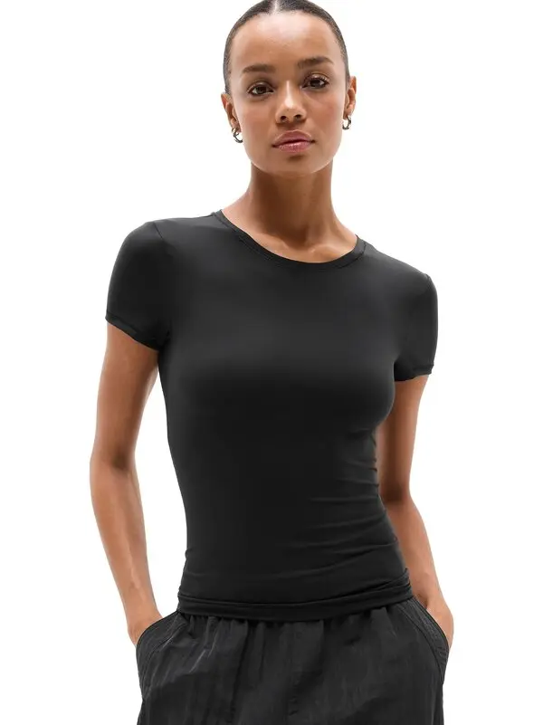 Athleta Bodymove Crew Neck T-shirt - Black