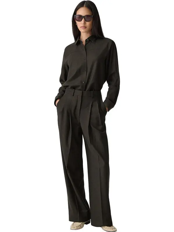 Theory Double Pleat Trousers In Sleek Flannel - Dark Thyme